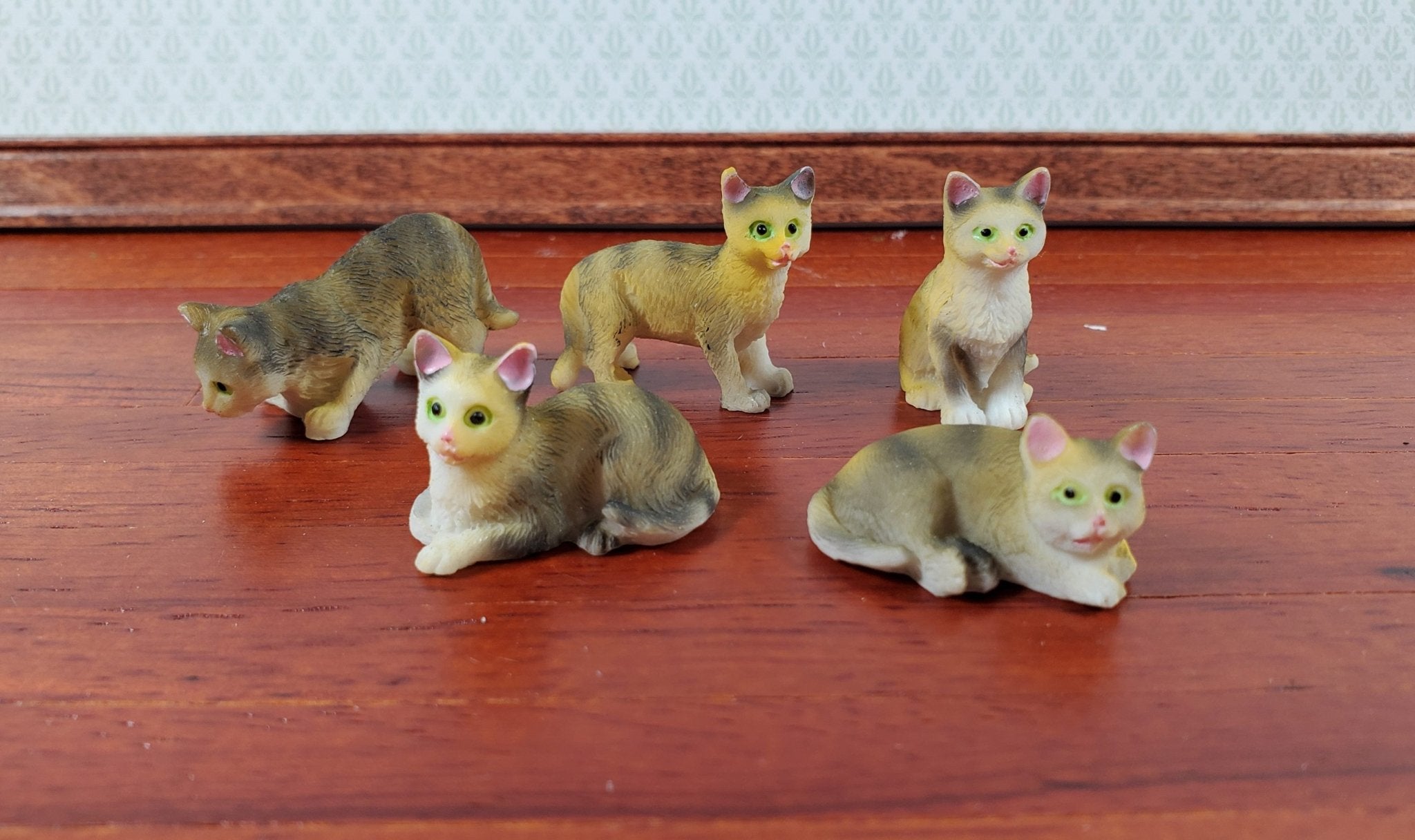 5 Dollhouse Cats Tabby Tabbies Striped Kittens 1:12 Scale Animals Cats ...