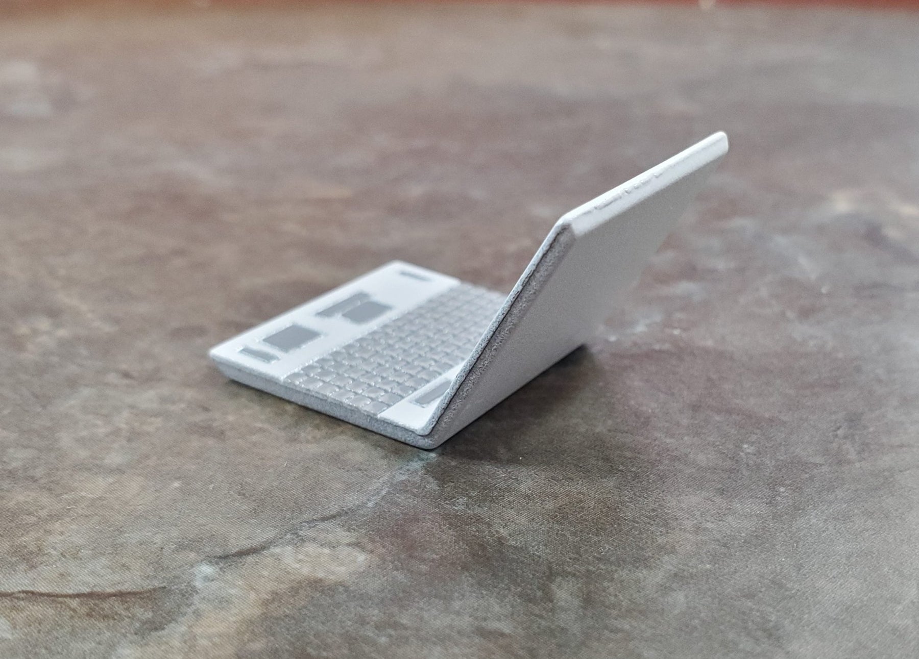 Dollhouse Modern Laptop Computer White Metal 1:12 Scale Miniature ...
