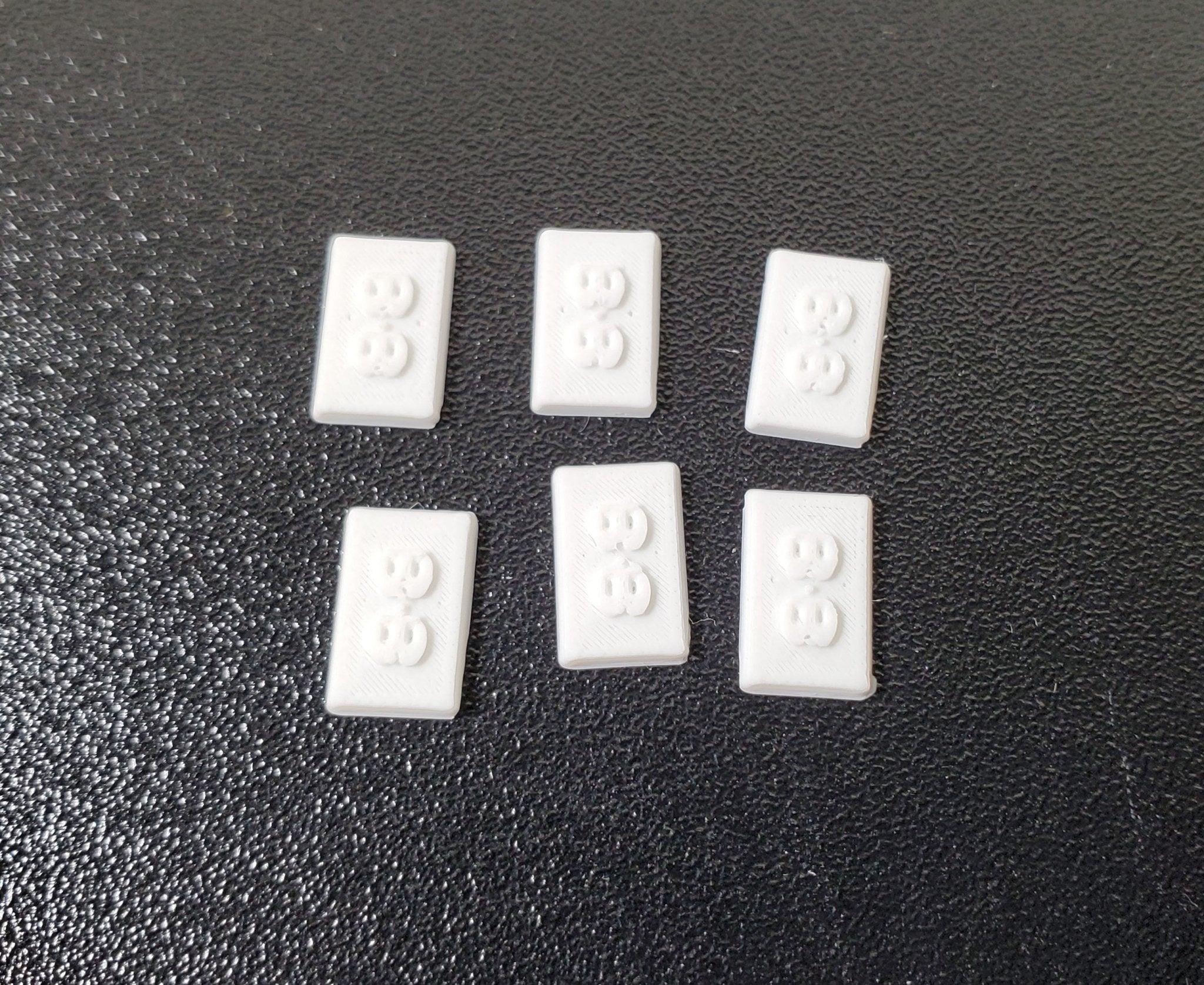 Dollhouse Wall Outlets Tiny Plug Set of 6 1:12 Scale Modern Miniatures ...