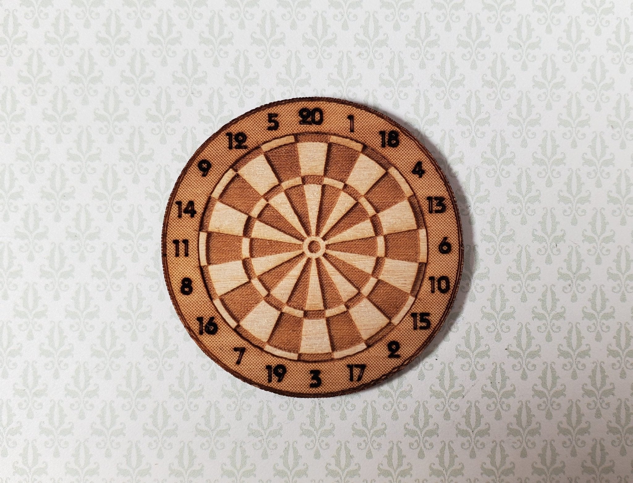 Miniature Dart Board Game Darts Wood 1:12 Scale Dollhouses Scale Model ...