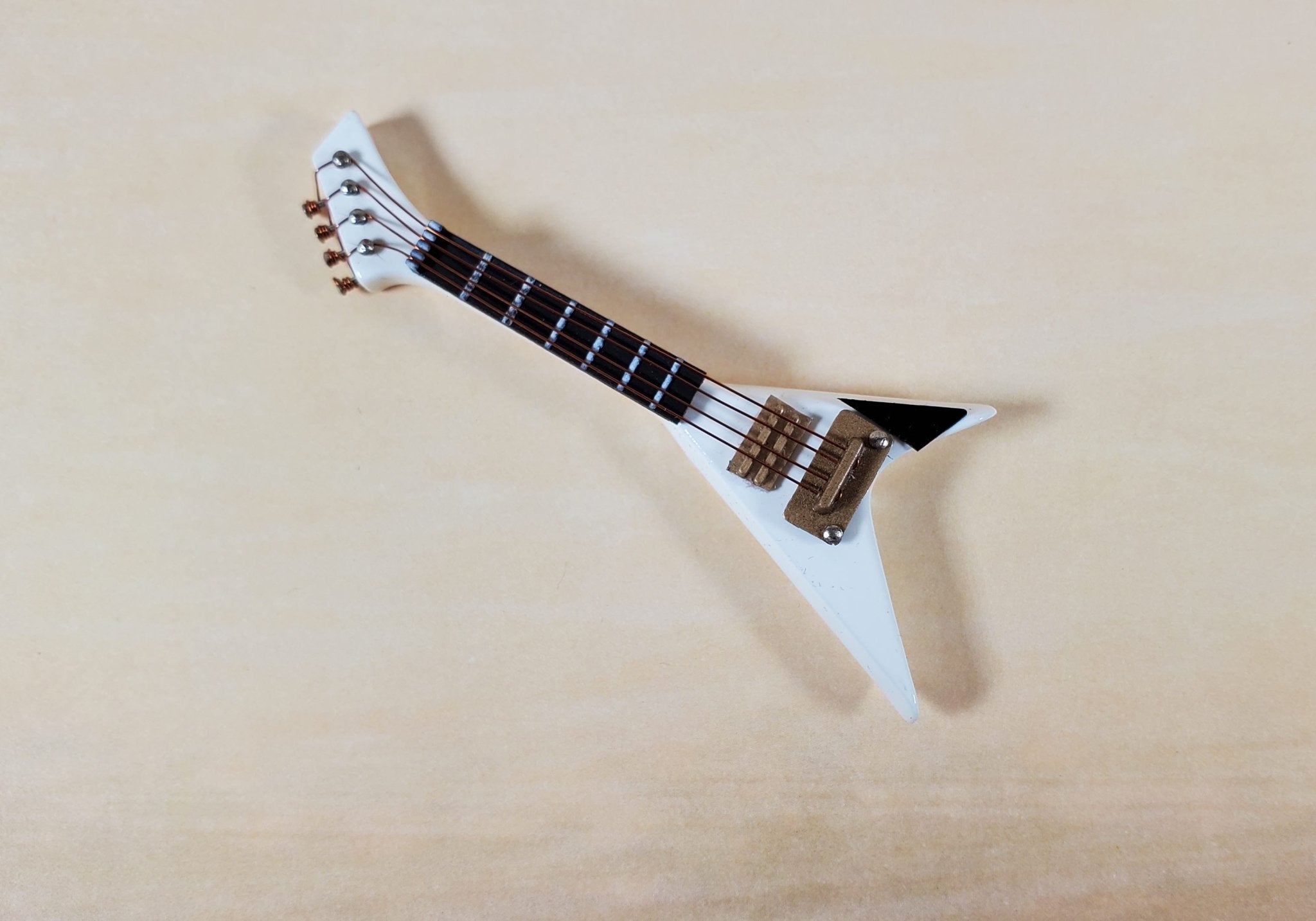 Miniature Electric Guitar V Shaped Prop Model White and Black w/Case 2 ...