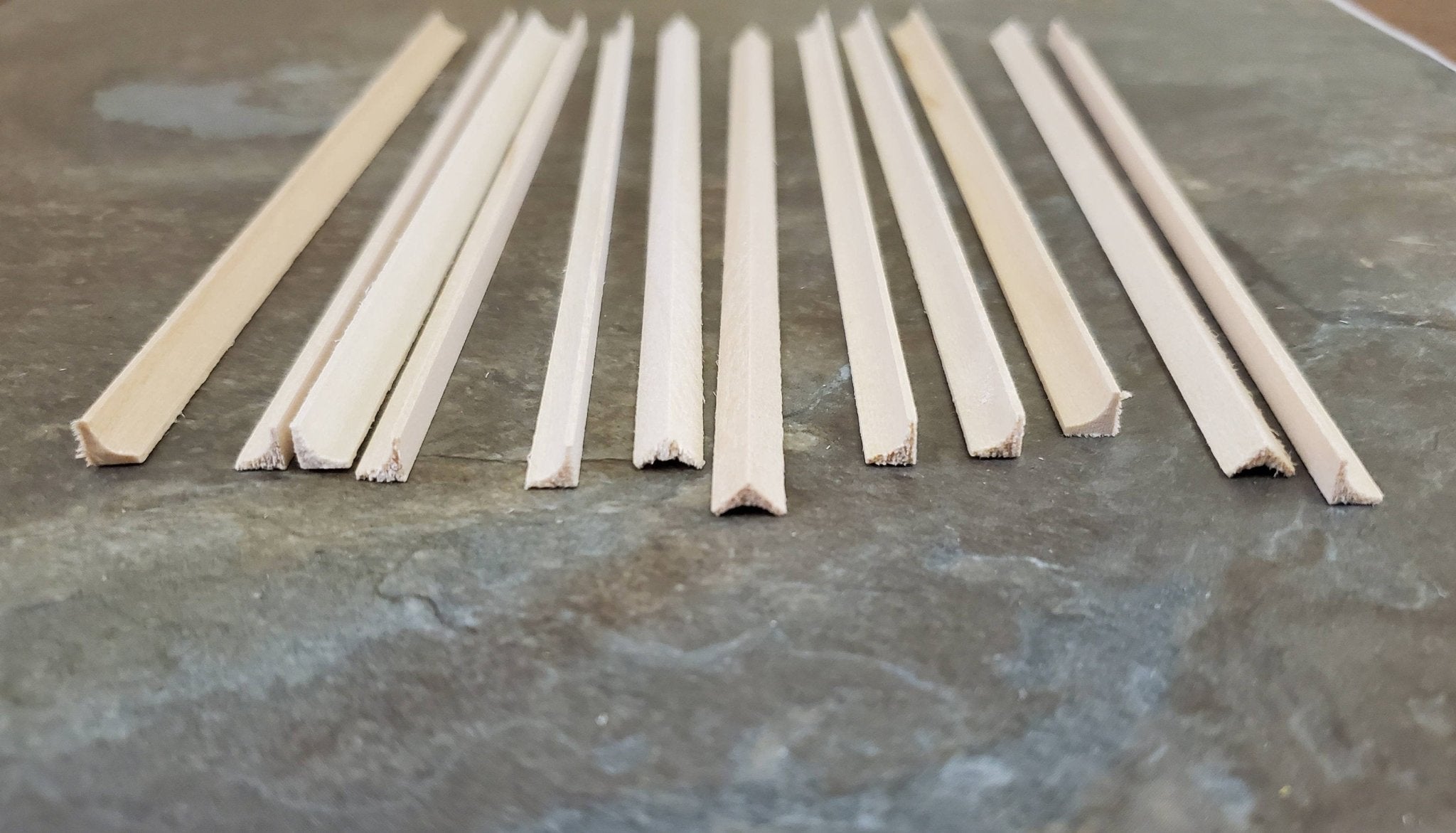 Dollhouse Miniature 6" Trim Scrap Cove Molding Wood Strips 1/4" 12 ...