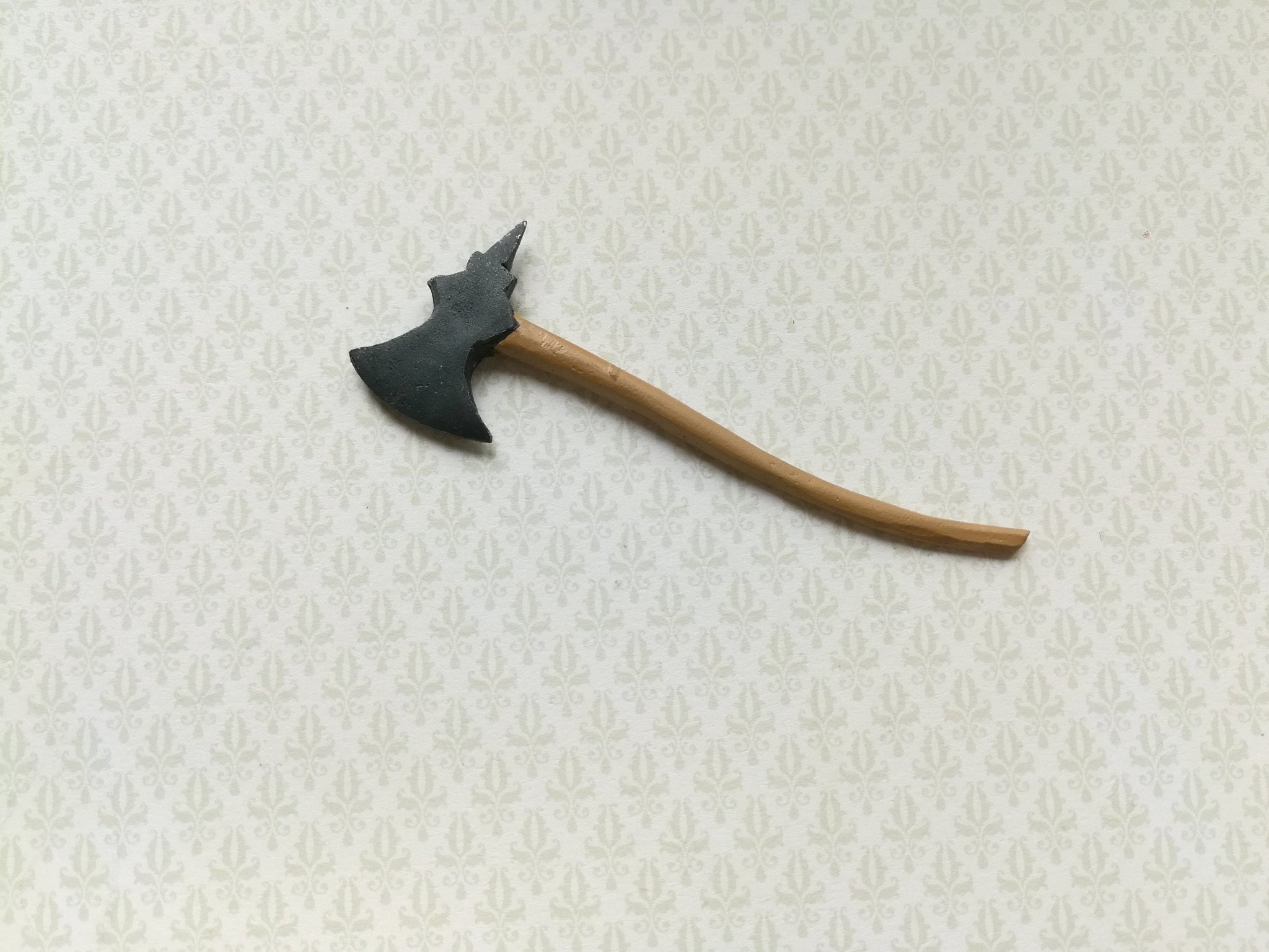 Dollhouse Miniature Battle Axe Large 1:12 Scale Pewter Curved Handle ...