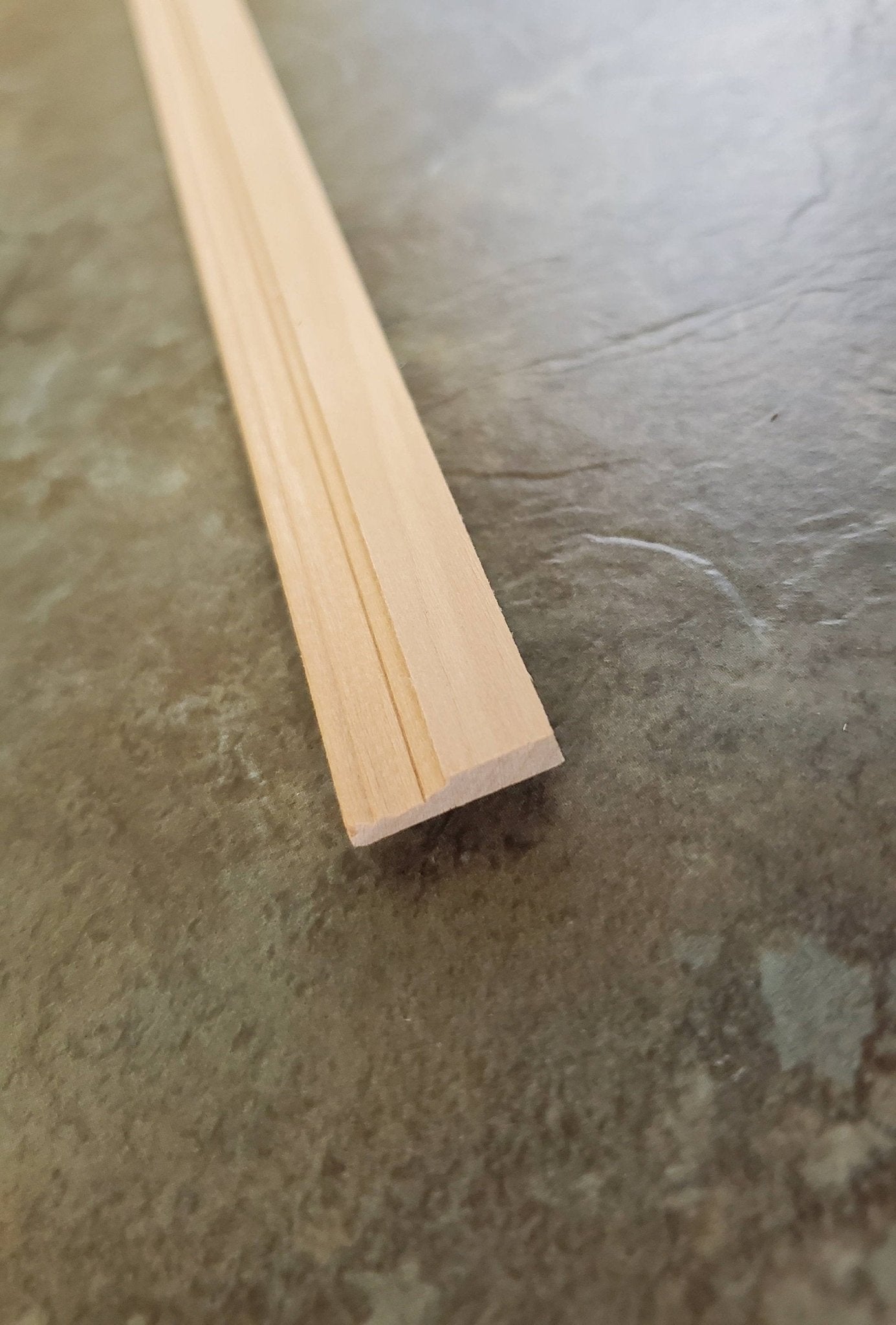 Dollhouse Miniatures Baseboard Trim Molding 17mm x 45cm long 1:6 Scale ...