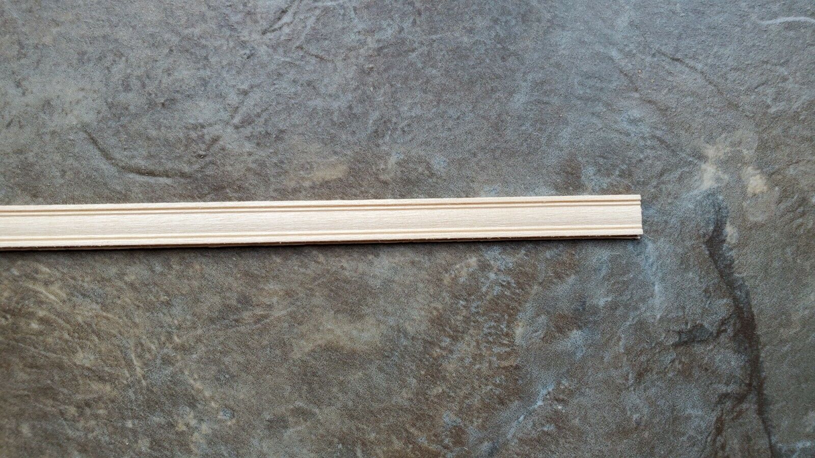 Dollhouse Miniatures Chair Rail or Trim Molding 1/4" wide x 18" long 1: ...