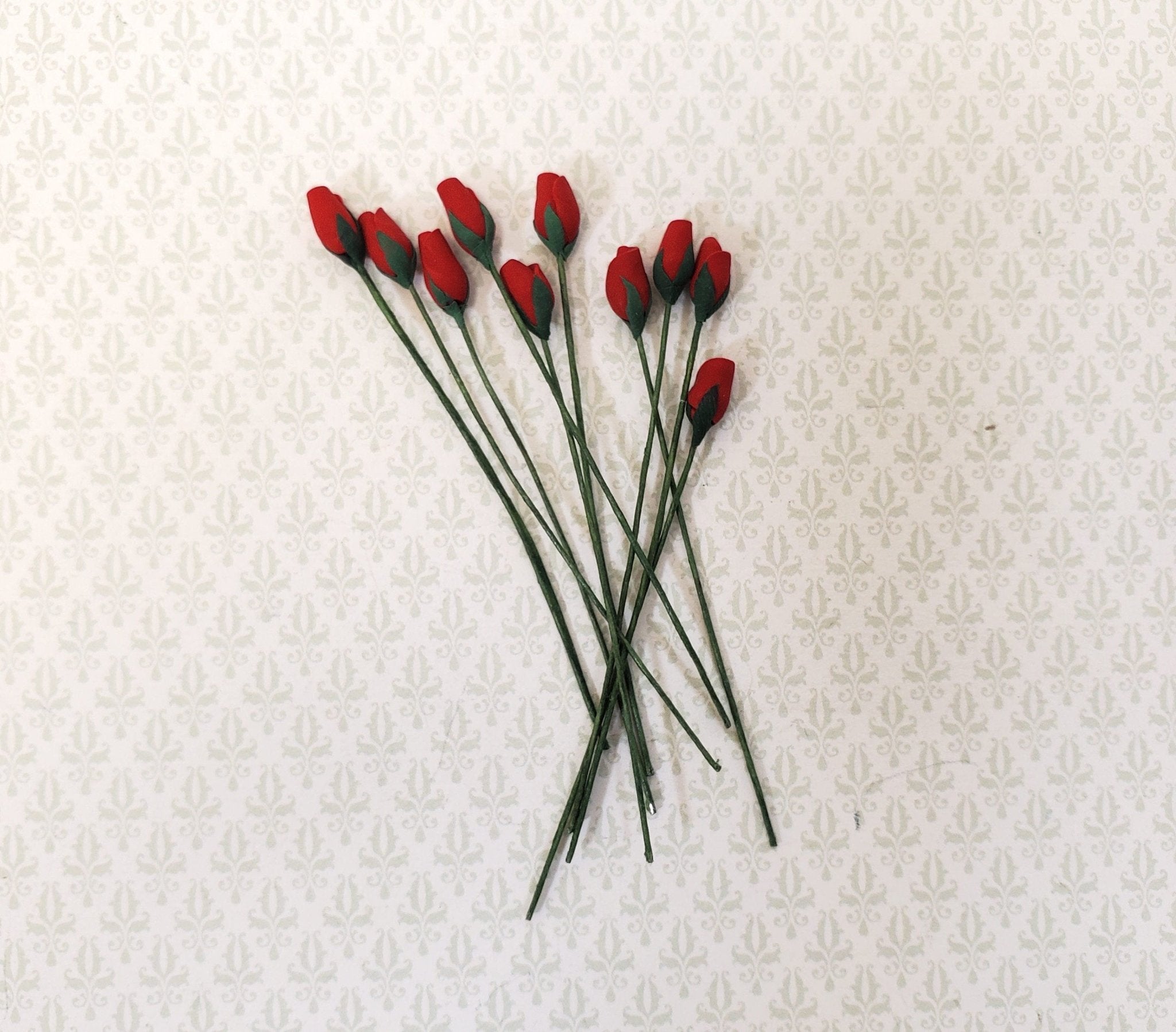 Dollhouse Red Rose Buds Flowers Set of 10 with Stems 1:12 Scale ...