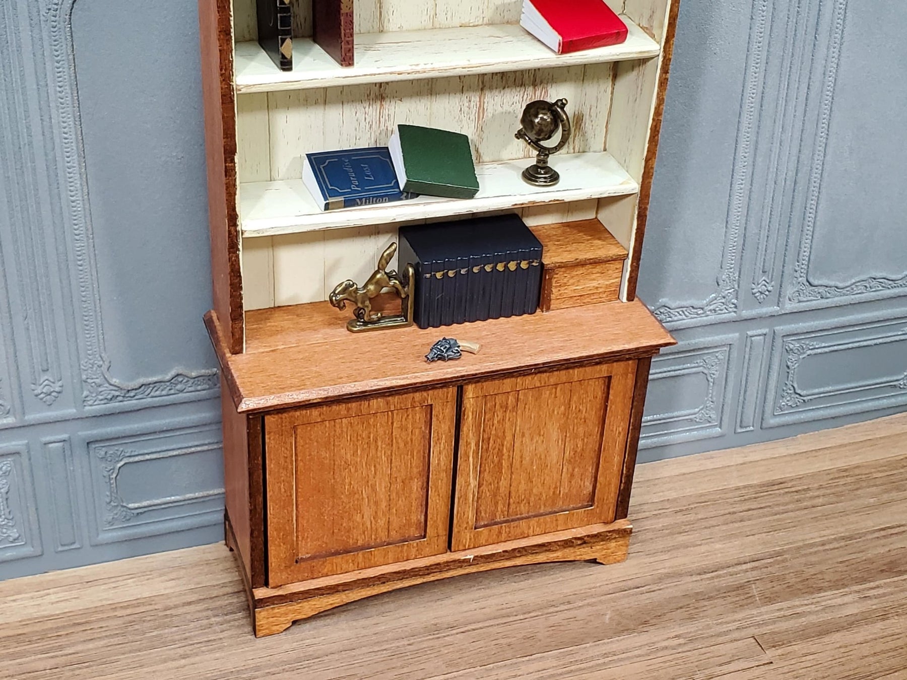 Dollhouse Snub Nose Revolver Handgun 1:12 Scale Miniature Prop Painted ...