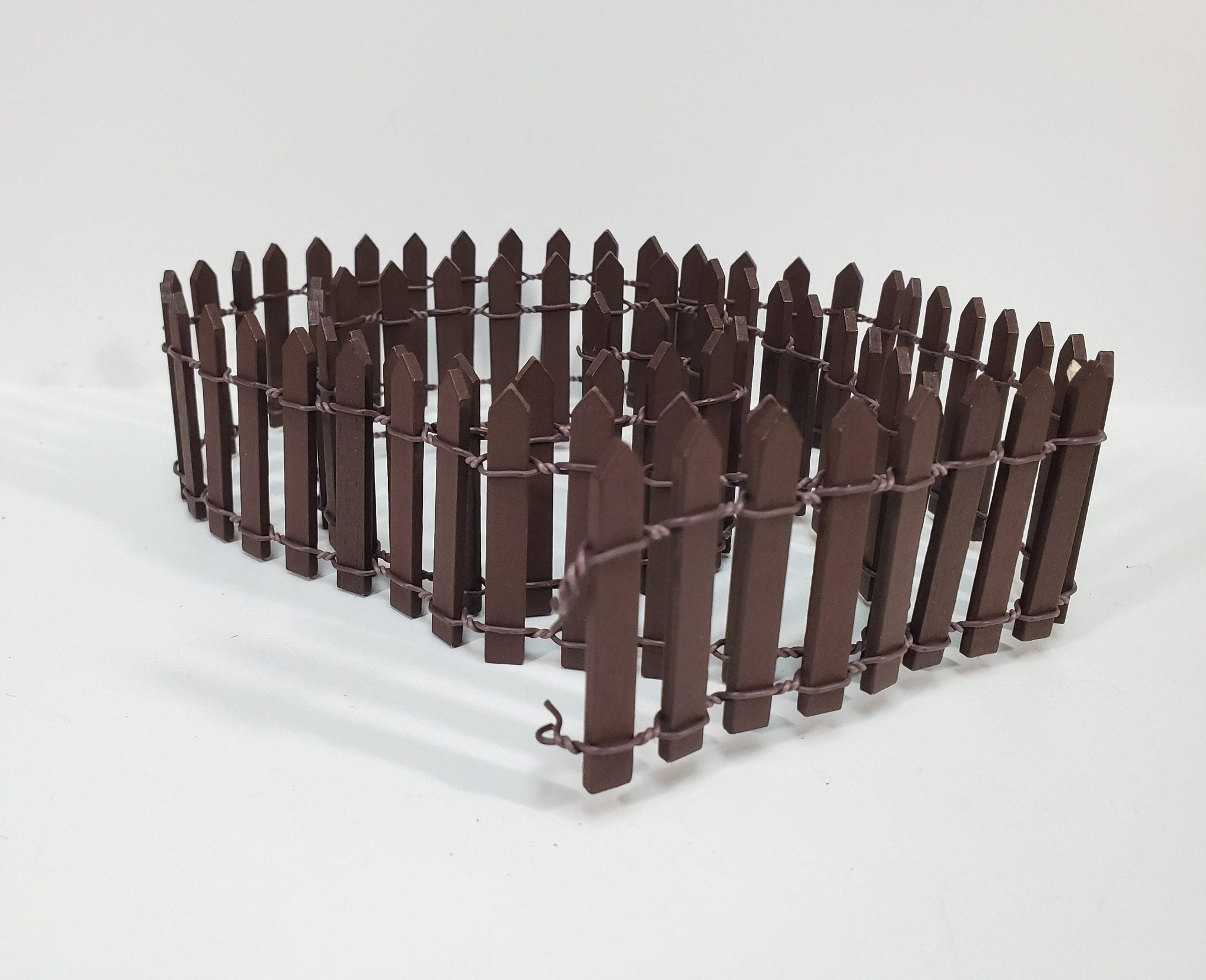 Miniature Fencing Brown Picket Fence Wood & Metal 100 cm x 5 cm tall ...
