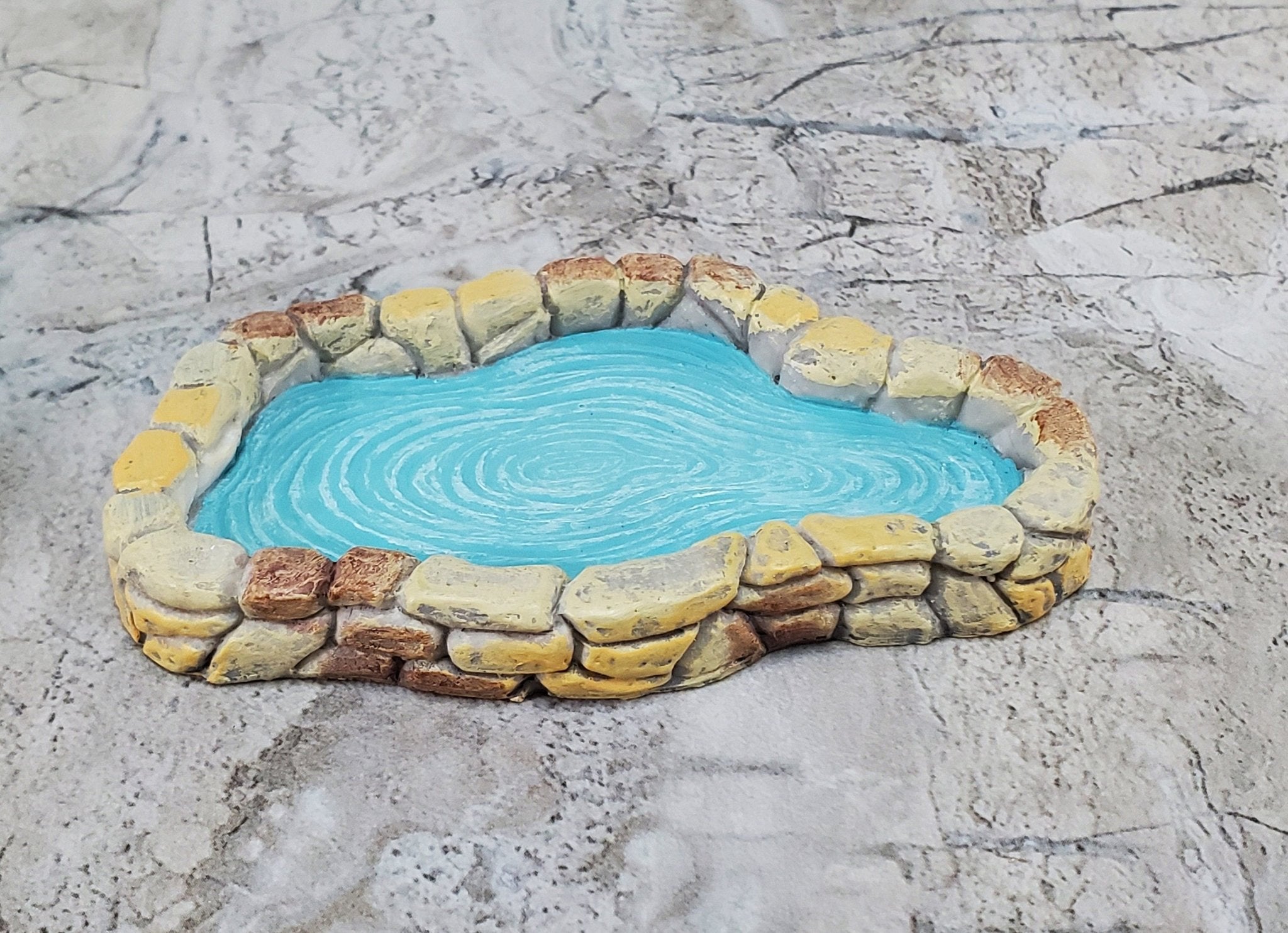 Small Miniature Garden Pond Pool Resin 1:12 Scale Dollhouse - Miniature ...