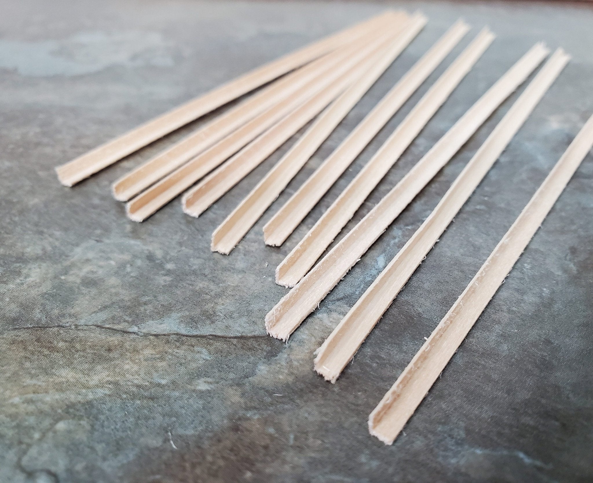 Tiny Corner Angle Trim Molding 1/8" x 1/8" x 6" long 10 Pieces NE504 ...