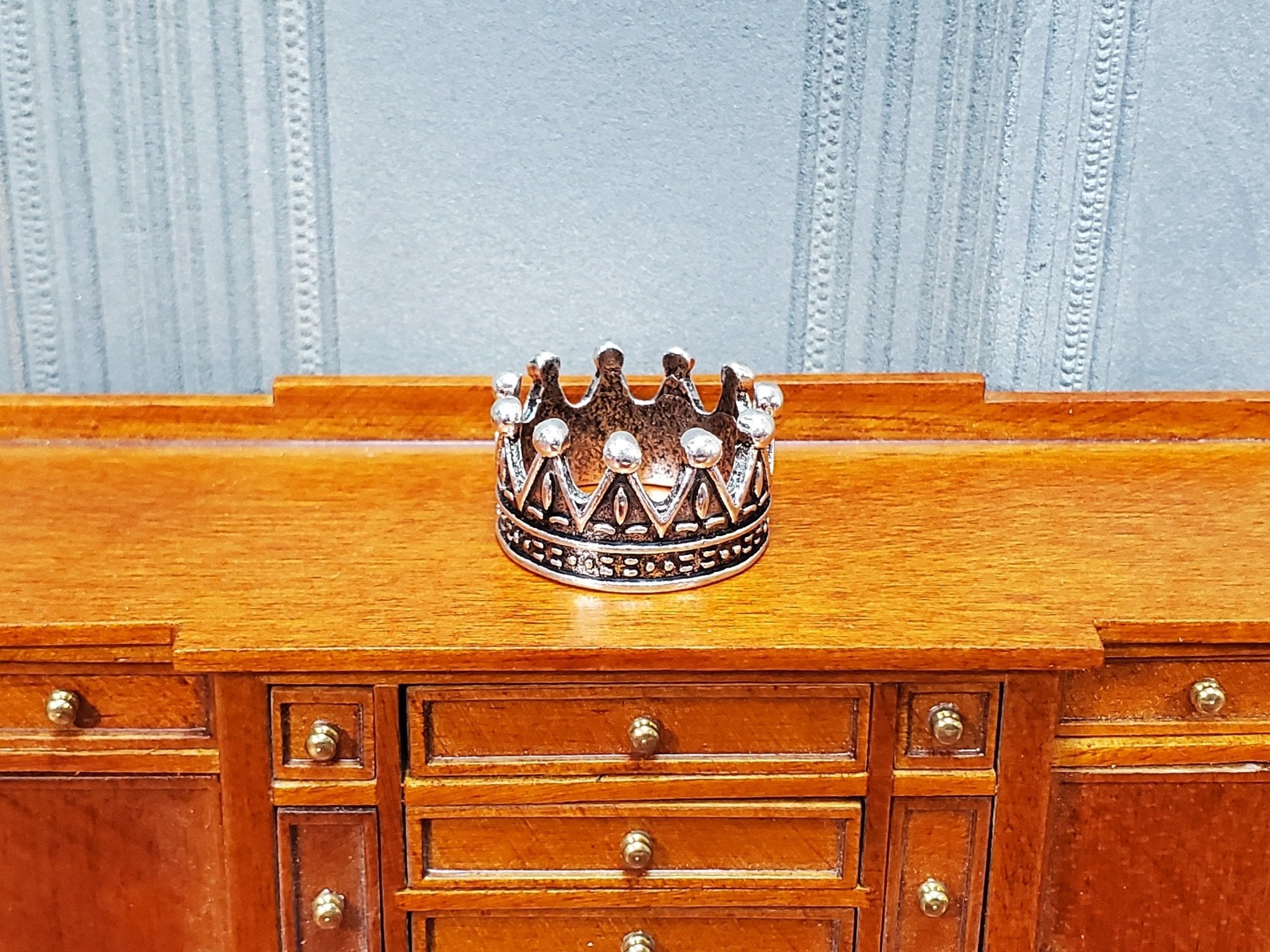 Tiny Miniature Crown Silver Metal for Dolls Dollhouse Works with 1:12 ...